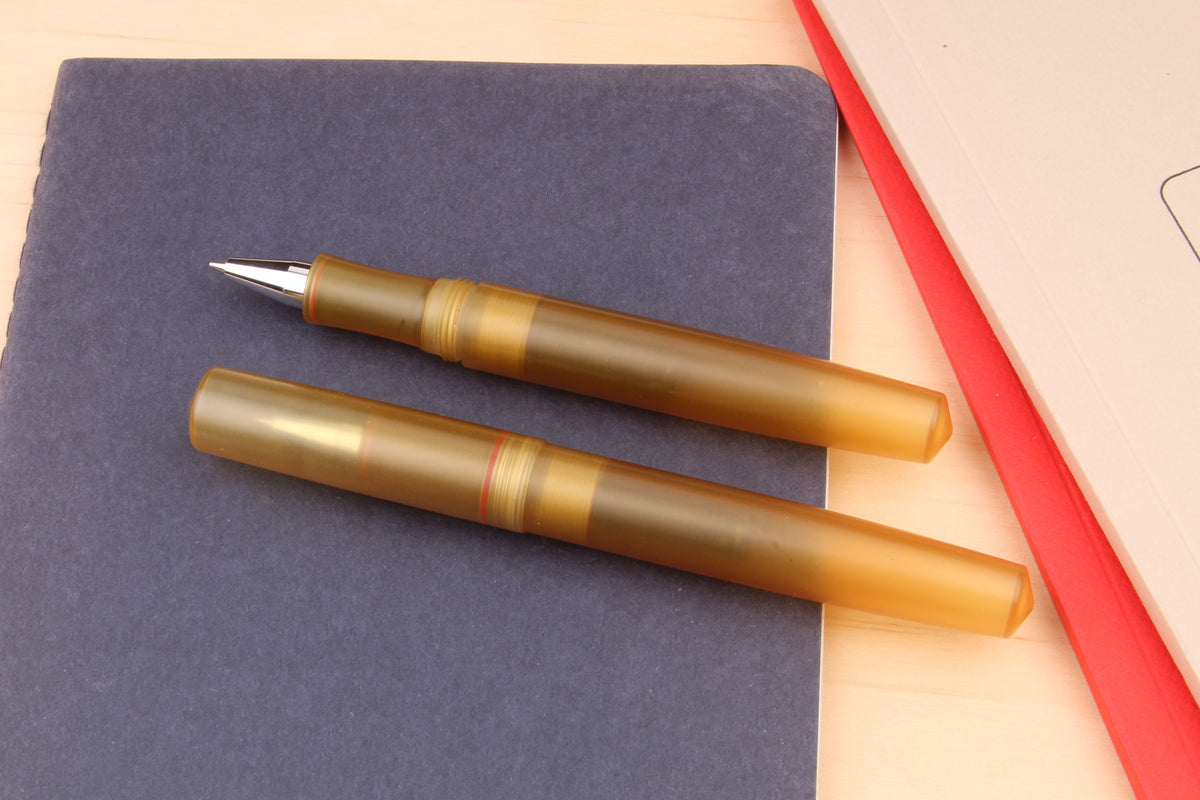 The Engineered Plastics Fountain Pen. In Peek, Ultem and Black Ultem ...