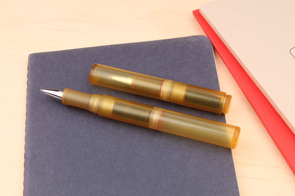 The Engineered Plastics Inkball Pen. In Peek, Ultem and Black Ultem ...