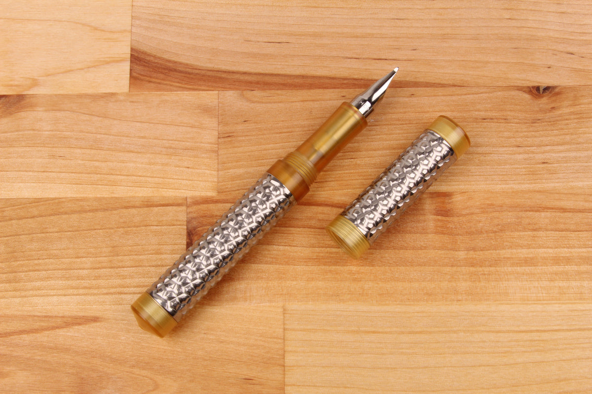 Faceted Titanium Shell Fountain Pen | Schon DSGN