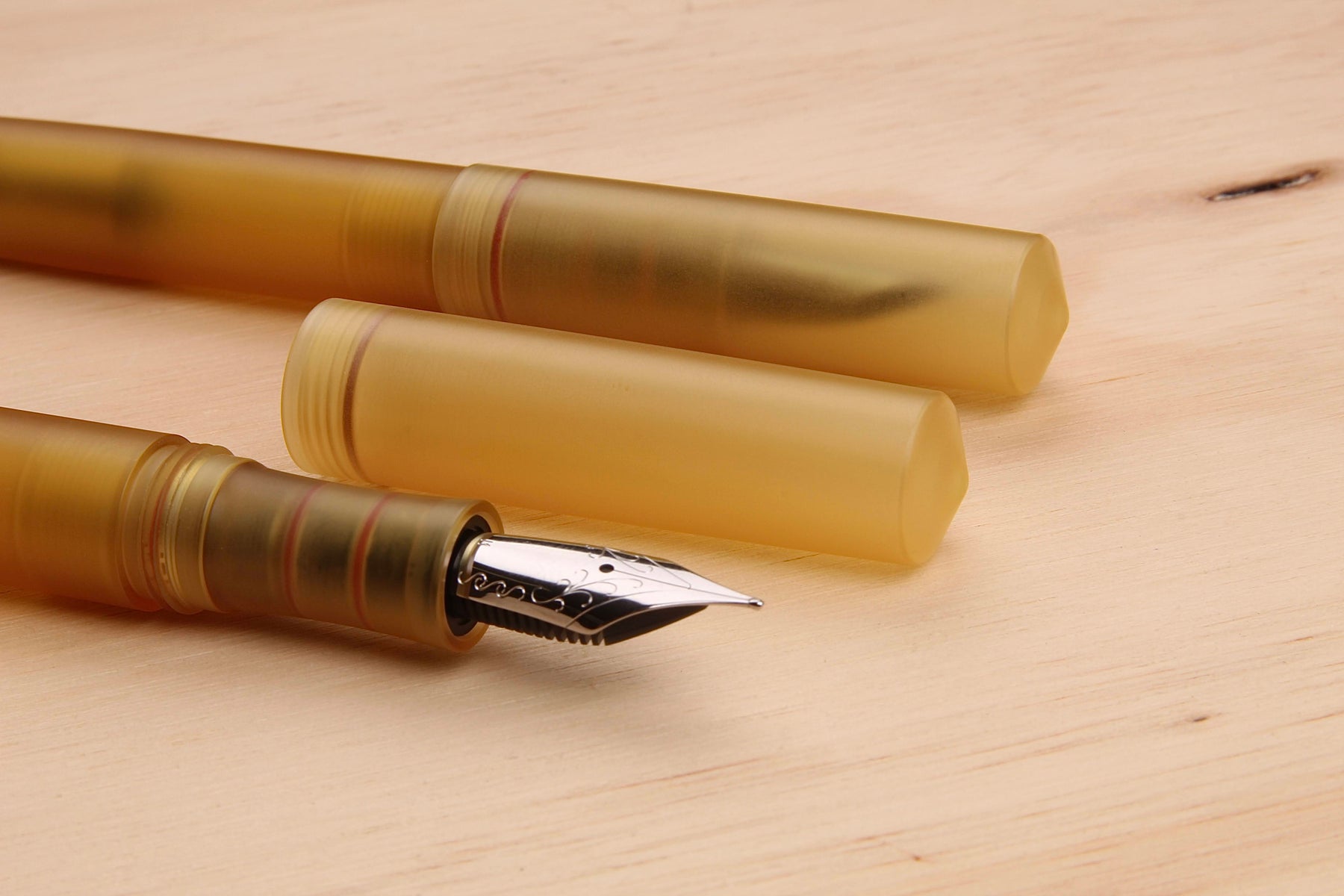 The Engineered Plastics Fountain Pen. In Peek, Ultem and Black Ultem ...